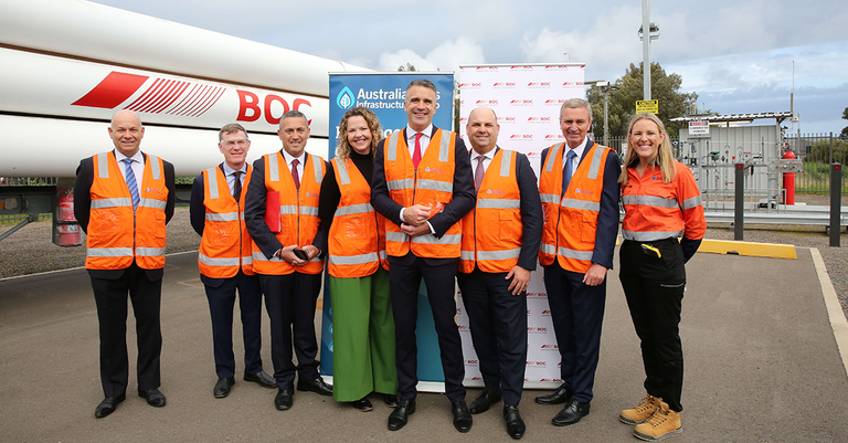 HyP SA hydrogen plant ready to be industry supplier • Renewal SA