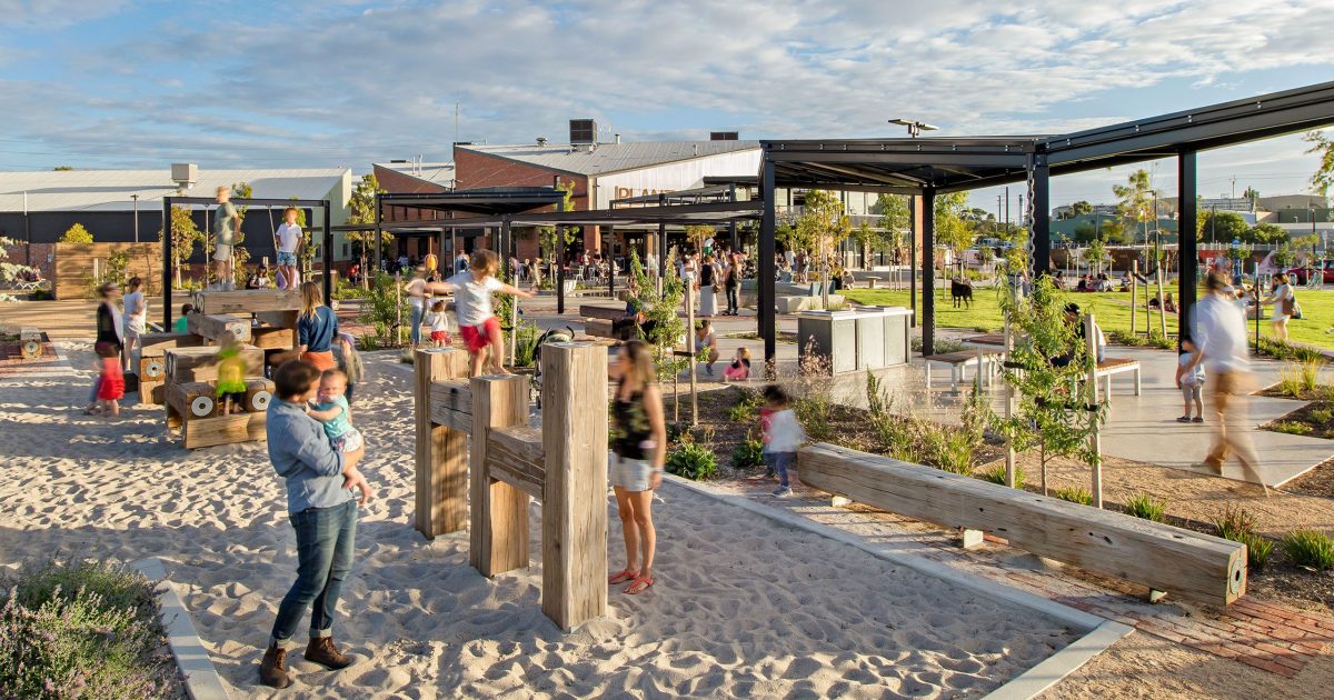 Building communities • Renewal SA